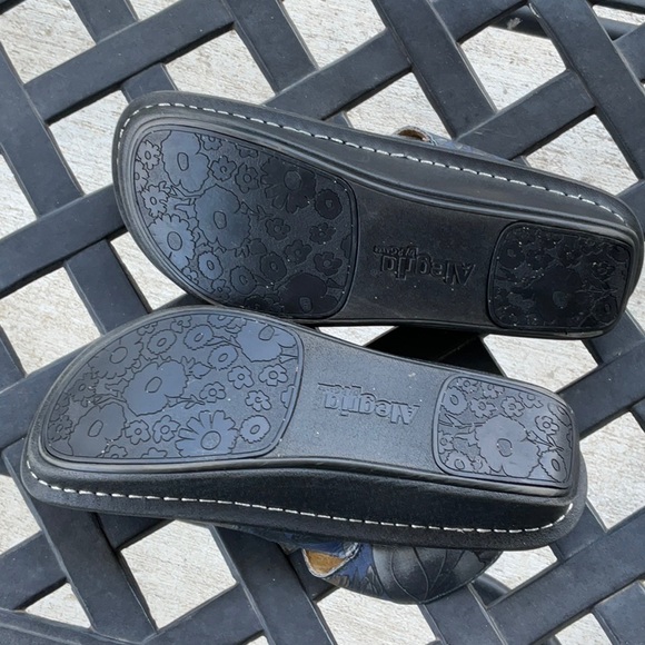 Alegria | Shoes | Navy Floral Alegria Clogs | Poshmark